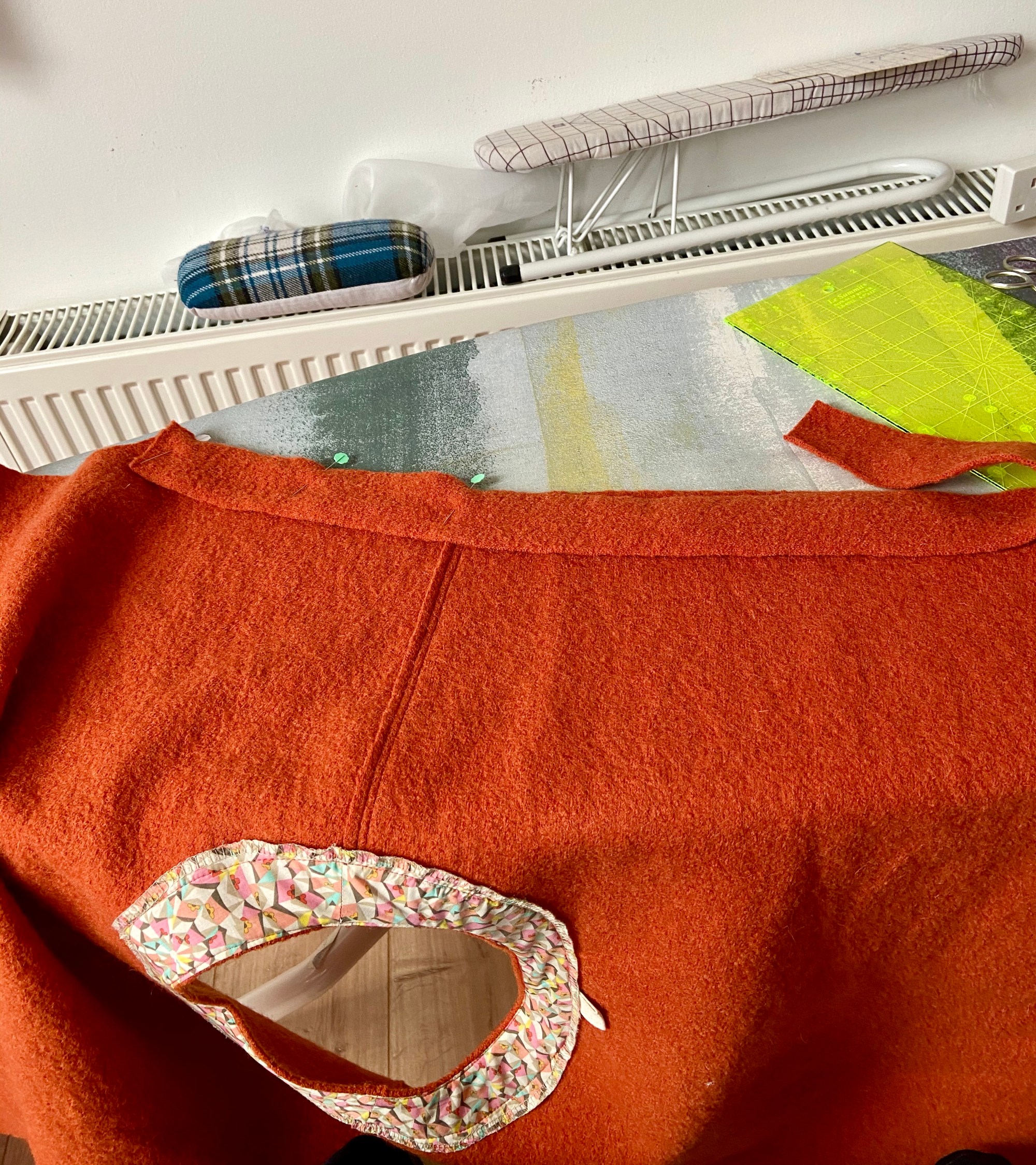 Sleeve facing in boiled wool LB Pullover – Sheila O'Kelly Sews